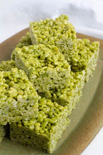 Matcha Rice Krispie Treats - Plates by Nat