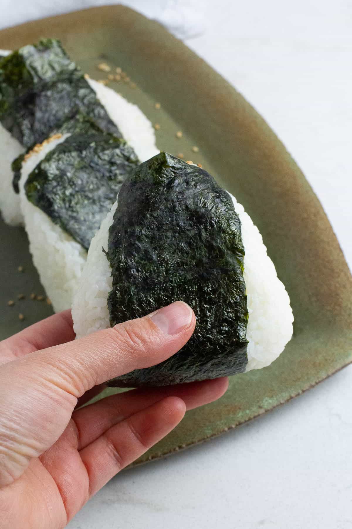 Tuna Mayo Onigiri - Plates by Nat - iroirojapon無断複写・転載を禁じます。